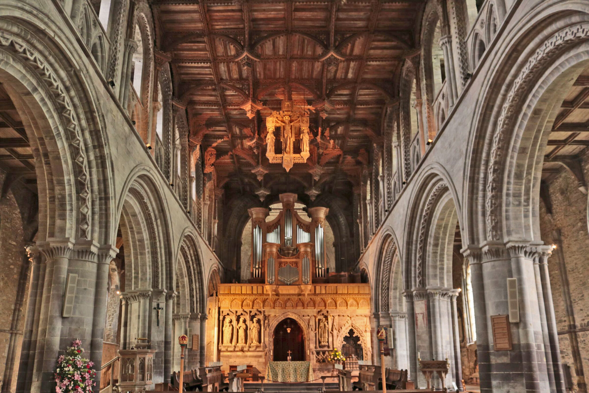 Why Is St Davids Cathedral A Place Of Pilgrimage? - London Status