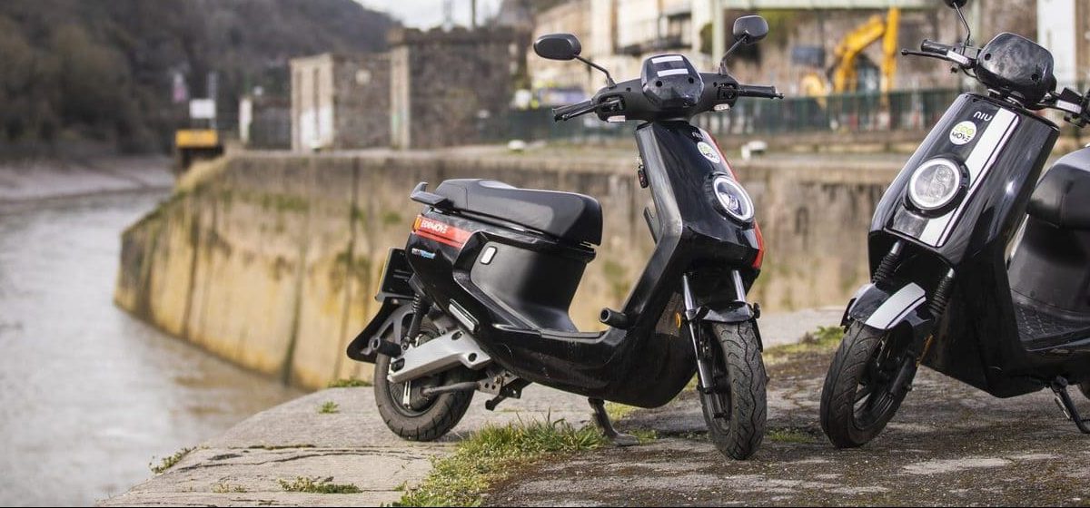 Can Mopeds Go On Dual Carriageways - London Status
